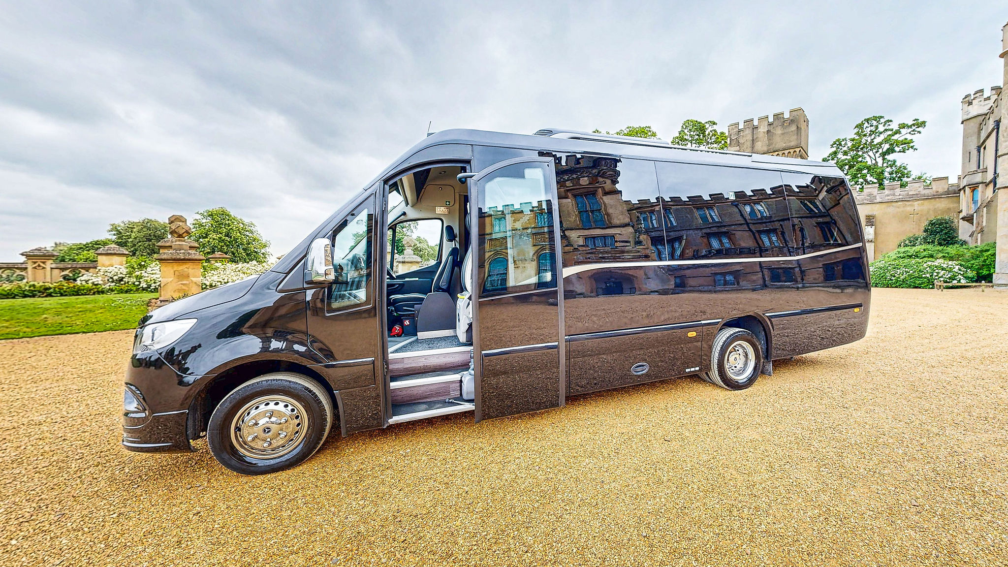 Whites Coaches | Luxury Coaches in London Colney, St Albans, Hertfordshire